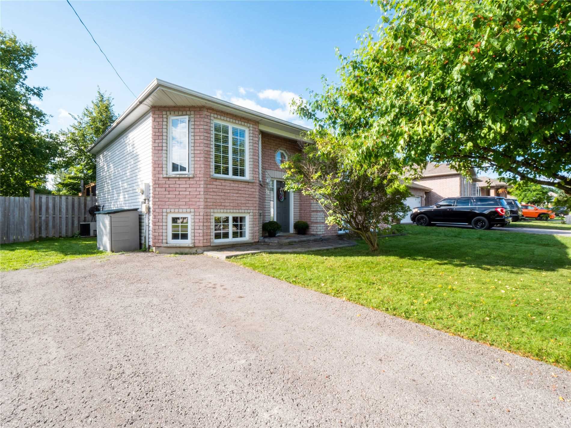 31 George St, Tay, Ontario L0K2A0 Sold History | HouseSigma