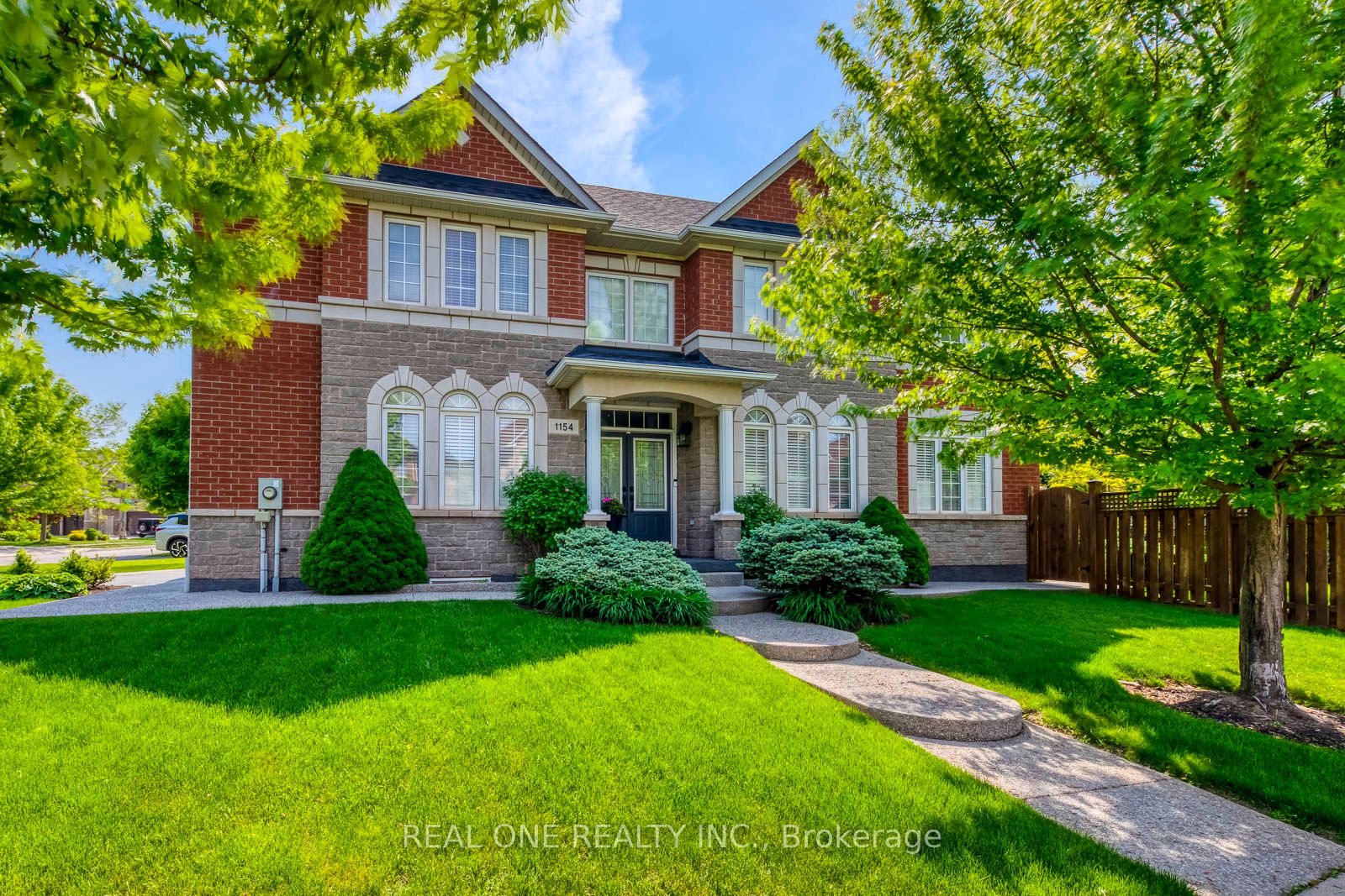 1154 Kestell Blvd, Oakville, Ontario L6H7M7 Sold History | HouseSigma