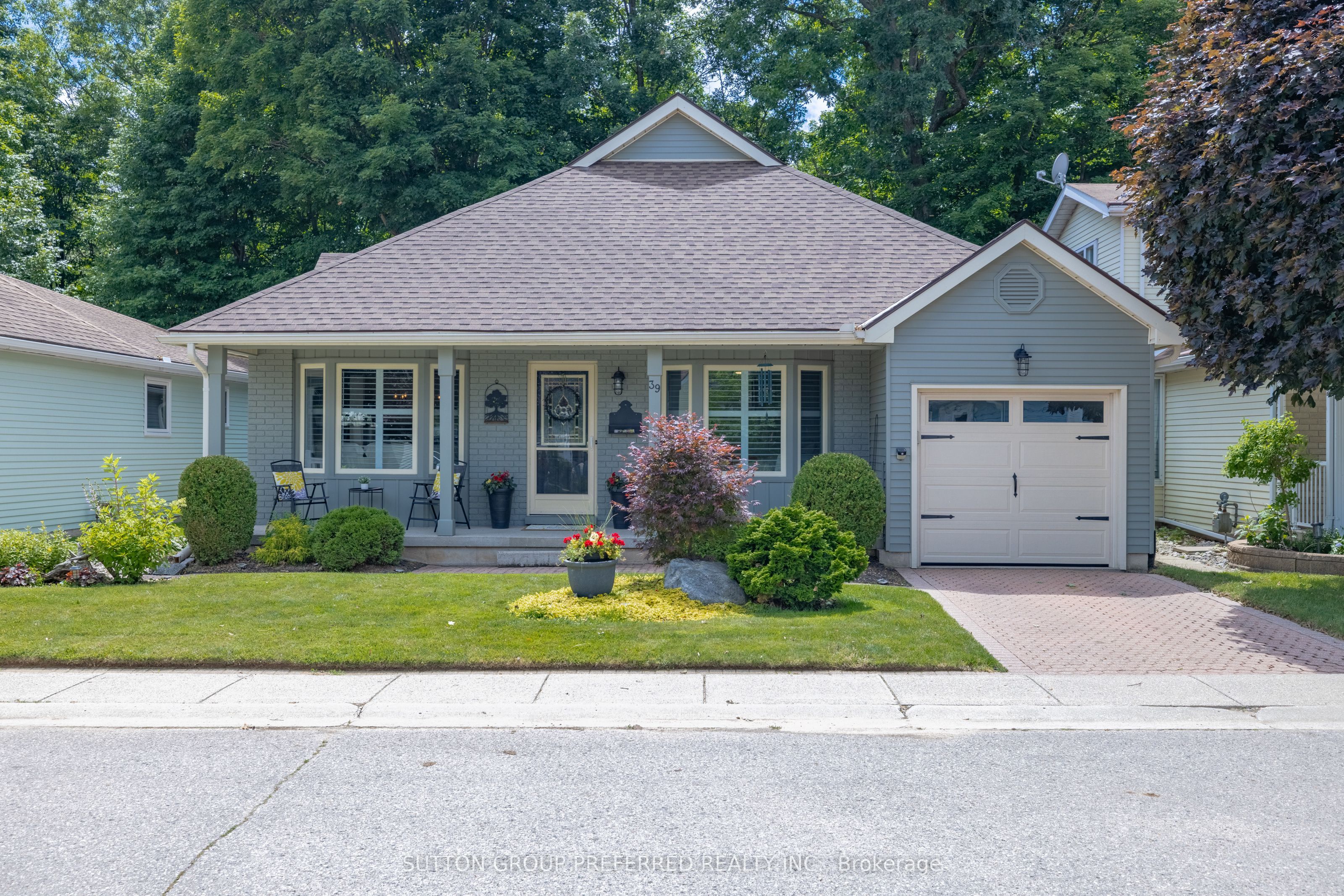 39 Edwin Cres, Tillsonburg, Ontario N4G5H5 Sold History | HouseSigma